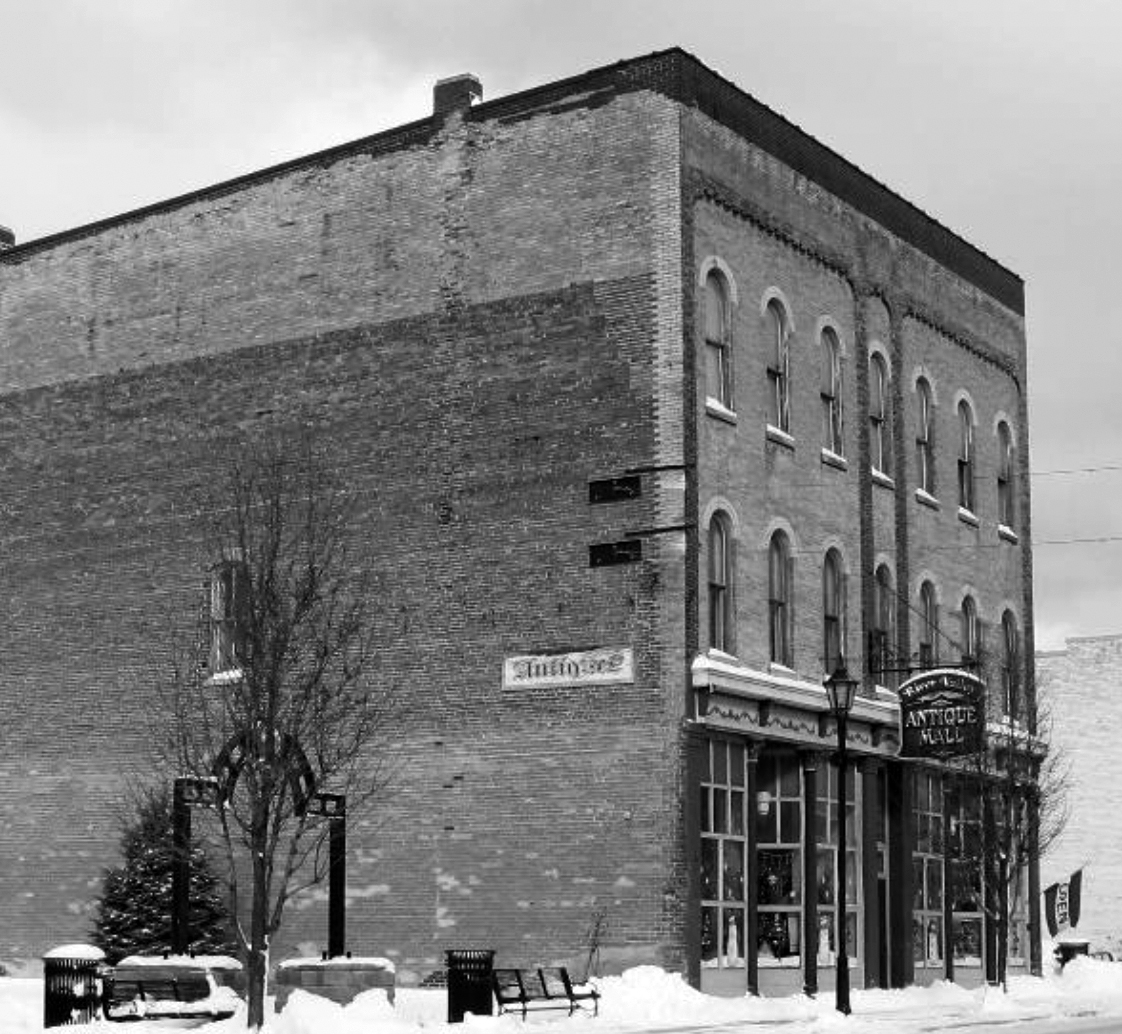 Inn History - Muskegon River Inn